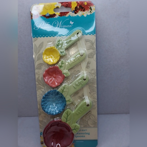 The Pioneer Woman | Kitchen | The Pioneer Woman Measuring Spoons ...